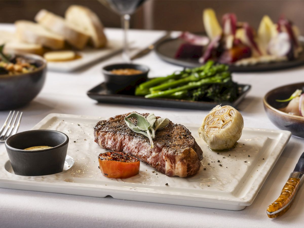 Lake Tahoe Fine Dining | Everline Resort & Spa – Six Peaks Grille
